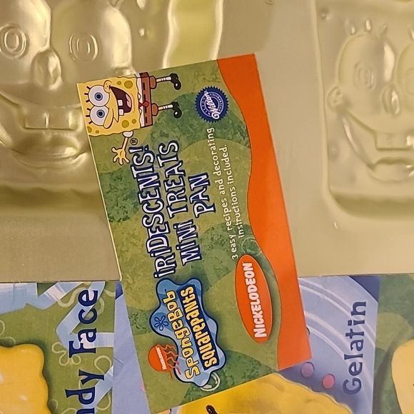 Wilton | Kitchen | Wilton Spongebob Squarepants Treats Pan Nickelodeon ...